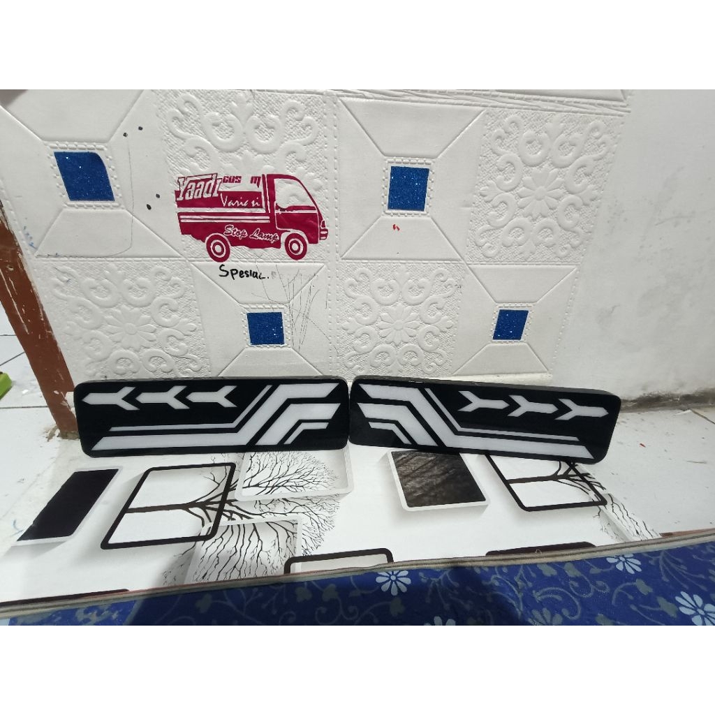 Jual Stop rem mobil pickup traga/phanter terbaru 12volt | Shopee Indonesia