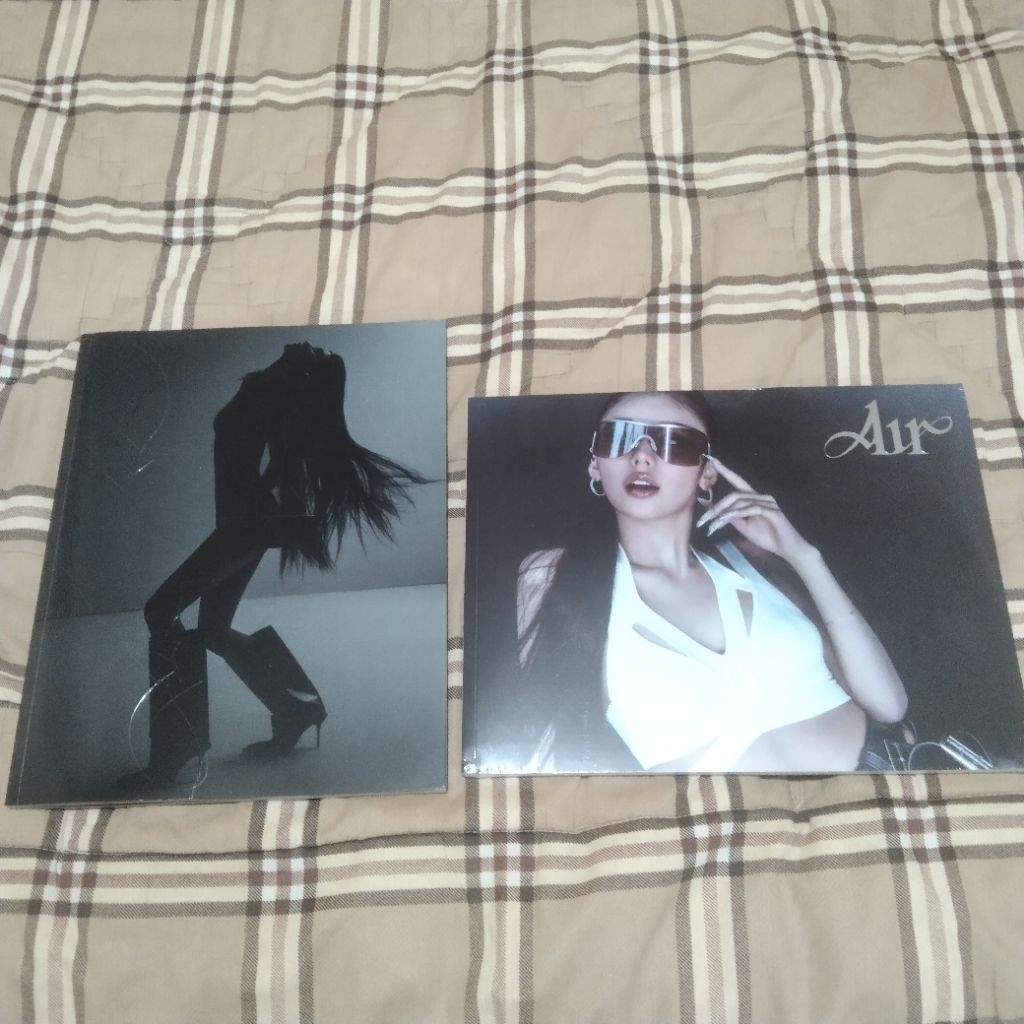 Jual ALBUM YEJI AIR OFFICIAL SEALED ALBUM ONLY | Shopee Indonesia