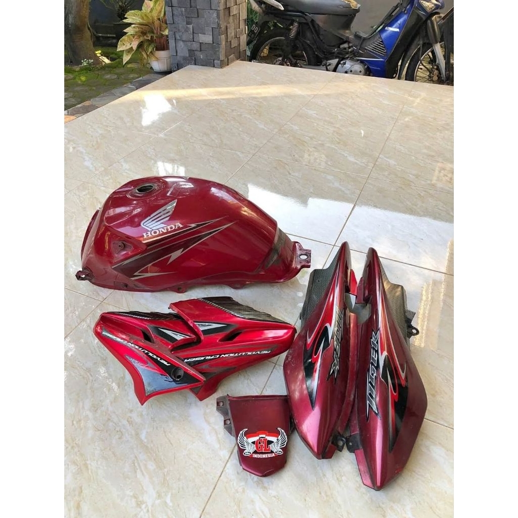 Jual TANGKI TIGER SET COVER BODY ORIGINAL TAHUN MUDA SIAP PAKAI ...