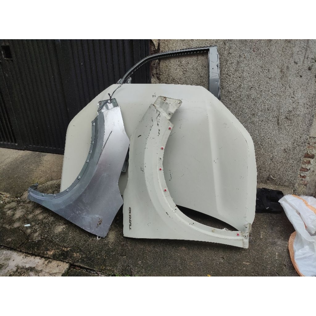 Jual fender Toyota raize second original | Shopee Indonesia