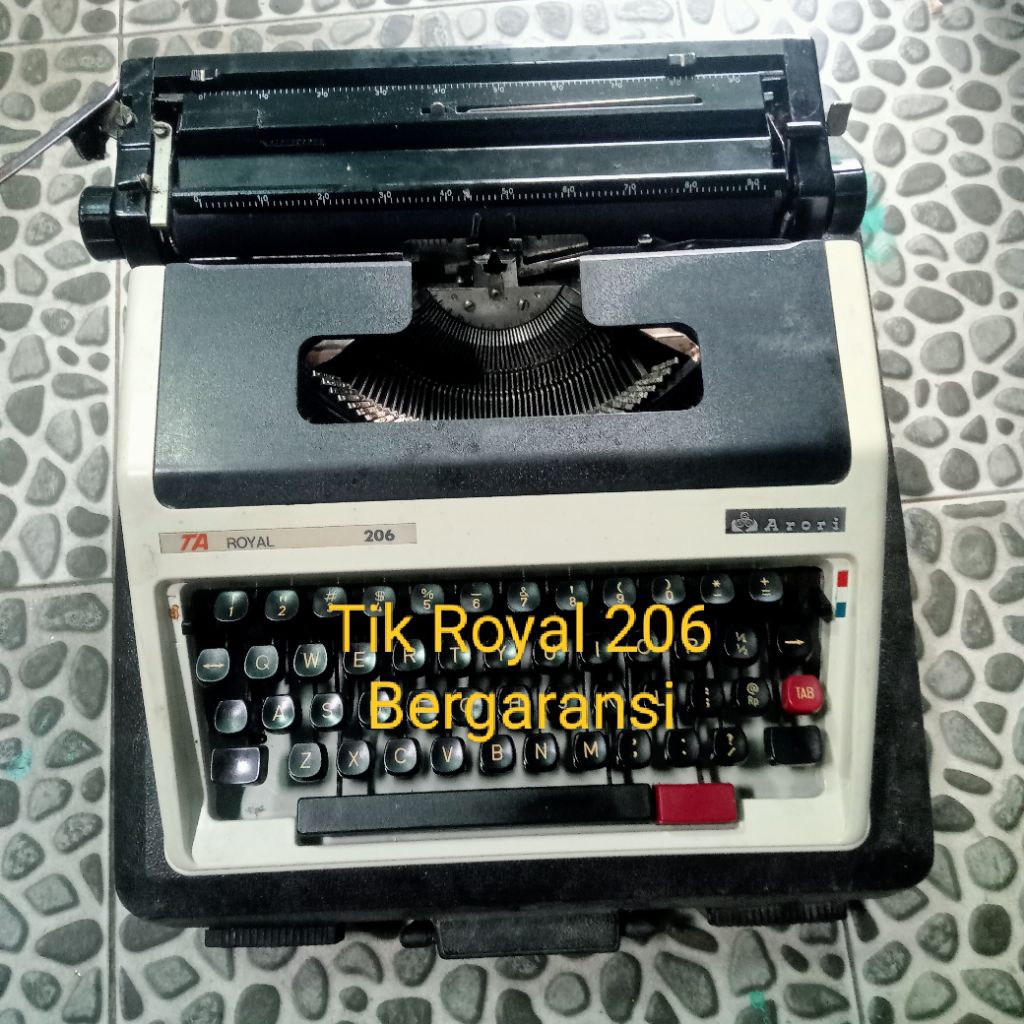 Jual Mesin Tik TA ROYAL 206 Arori Manual Bergaransi komplit pita baru ...