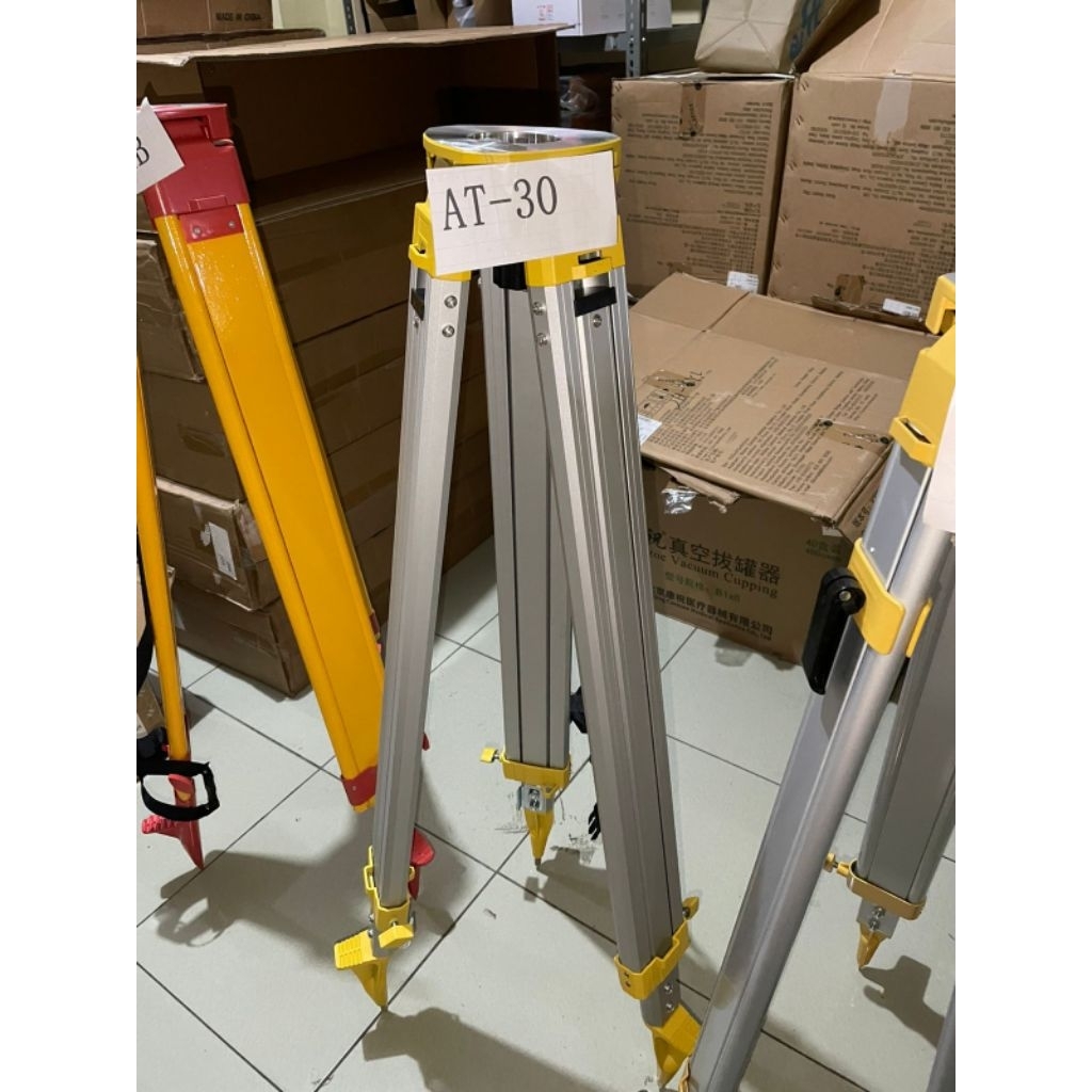 Jual Alumunium TRIPOD SURVEY UNIVERSAL for Total Station / Autolevel ...