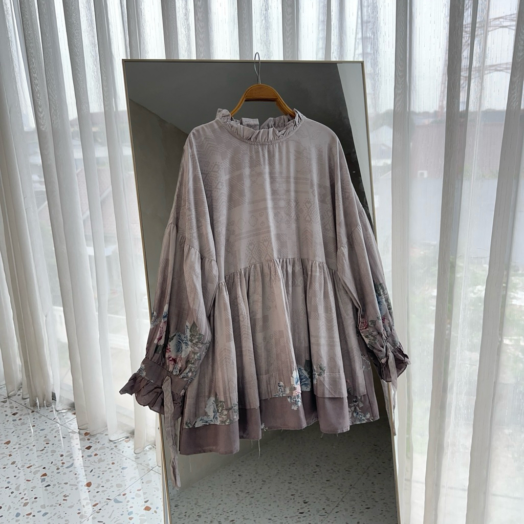 Jual MYSHIRT Tunik Batwing Rempel Kerah Bulat Motif | Shopee Indonesia