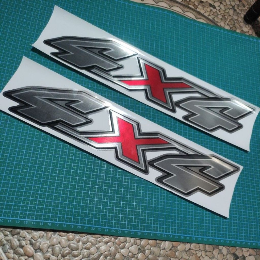 Jual stiker mobil 4x4 HILUX FORTUNNER sepasang kanan kiri | Shopee ...