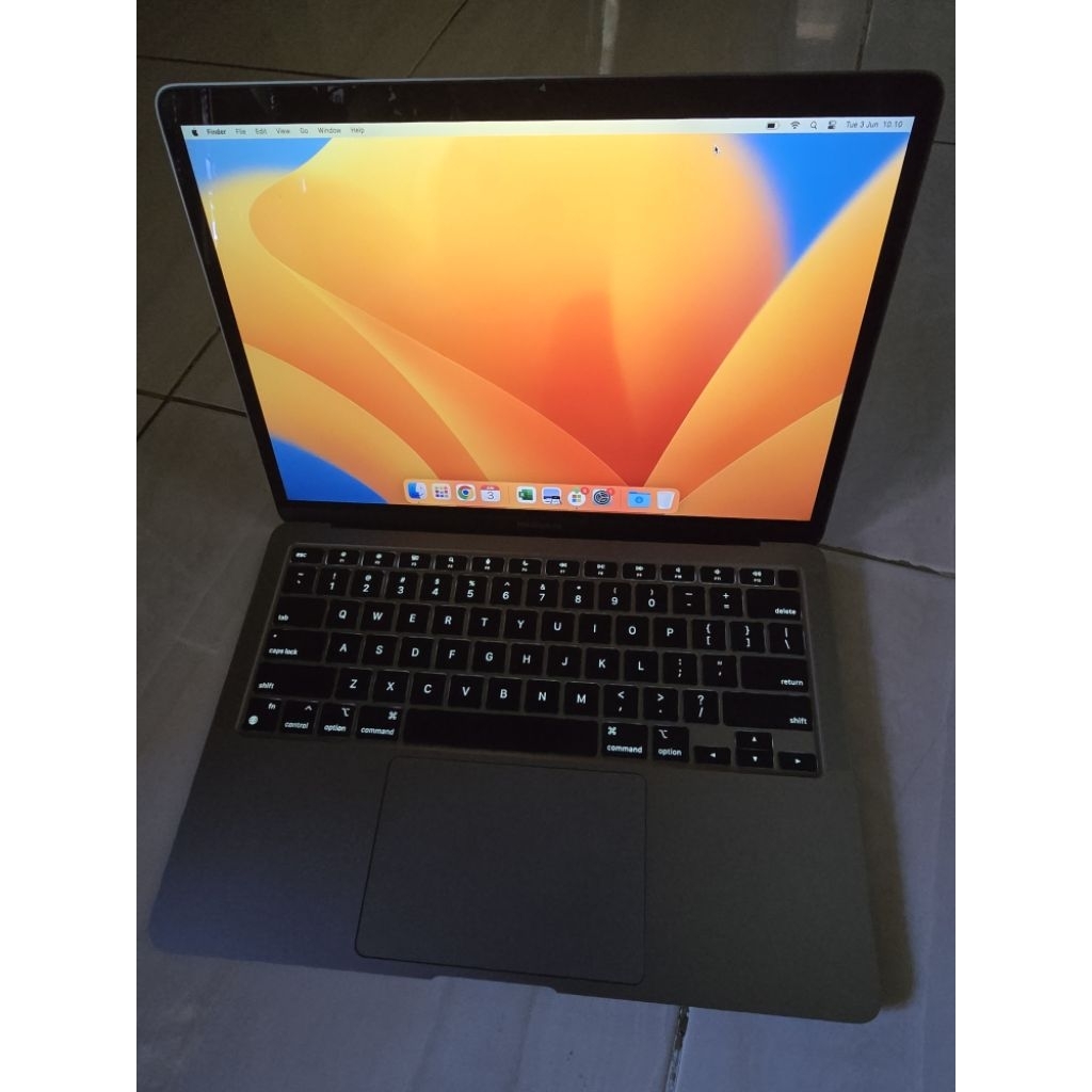 Jual MacBook Air 13 inch SPG/8C CPU/7C CPU/8 GB/256 GB LAPTOP ORI Ibox ...