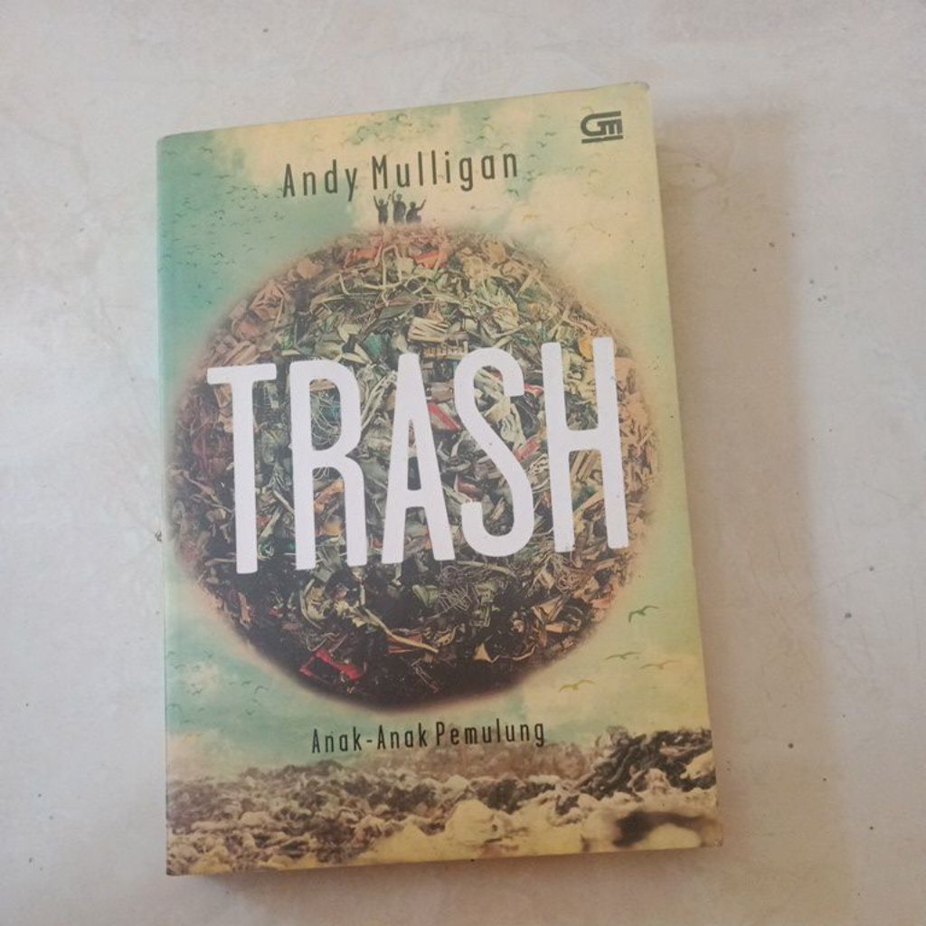 Jual Buku Trash - Andy mulligan | Shopee Indonesia