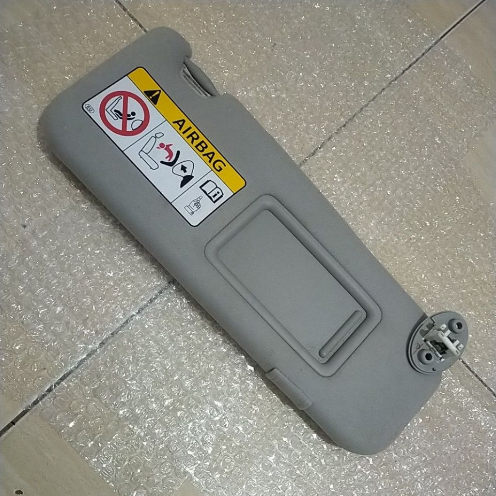 Jual sun visor penghalang cahaya matahari Toyota Innova reborn dan ...