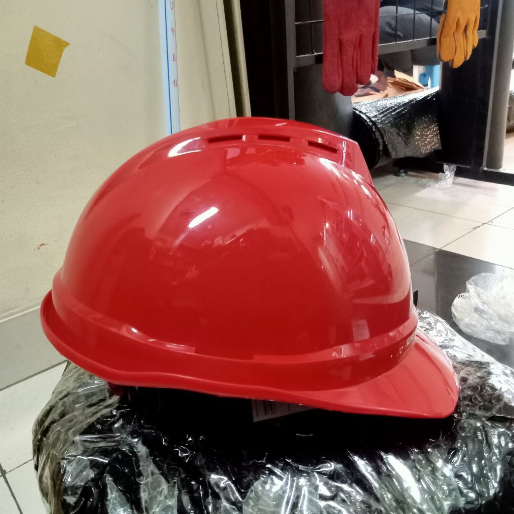 Jual Helm Safety MSA Lokal Venitex Ventilasi Fastrack - merah | Shopee ...