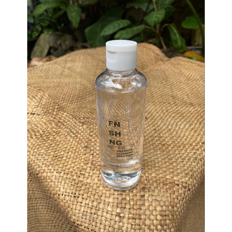 Jual KODE O82Y Cairan Pembersih Sepatu Finishing 25ml | Shopee Indonesia