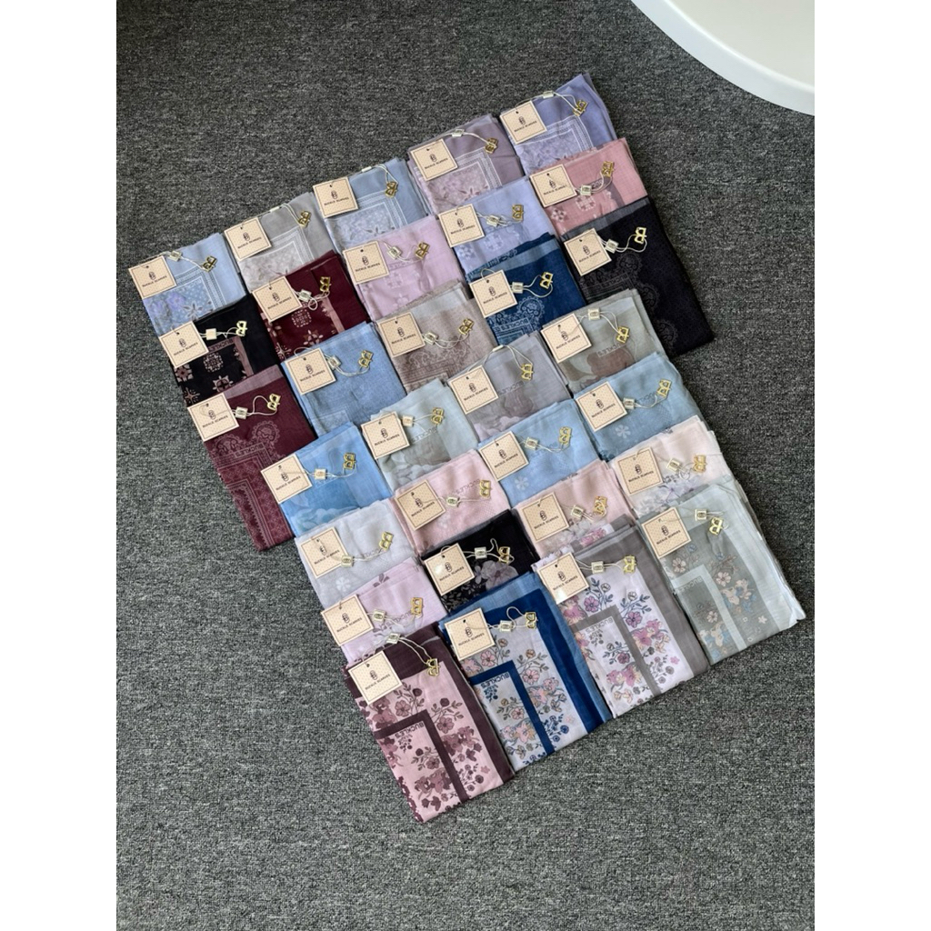 Jual BUCKLE SCARVES [FREE POUCH] Jilbab segitiga segiempat motif voal ...
