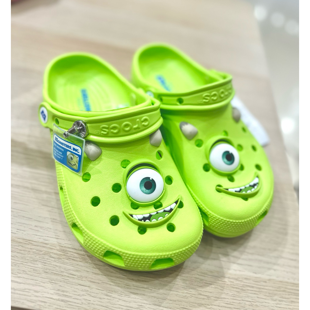 Jual CROCS MONSTER INC & DESPICABLE ME CLASSIC CLOG ADULT ORI [READY ...