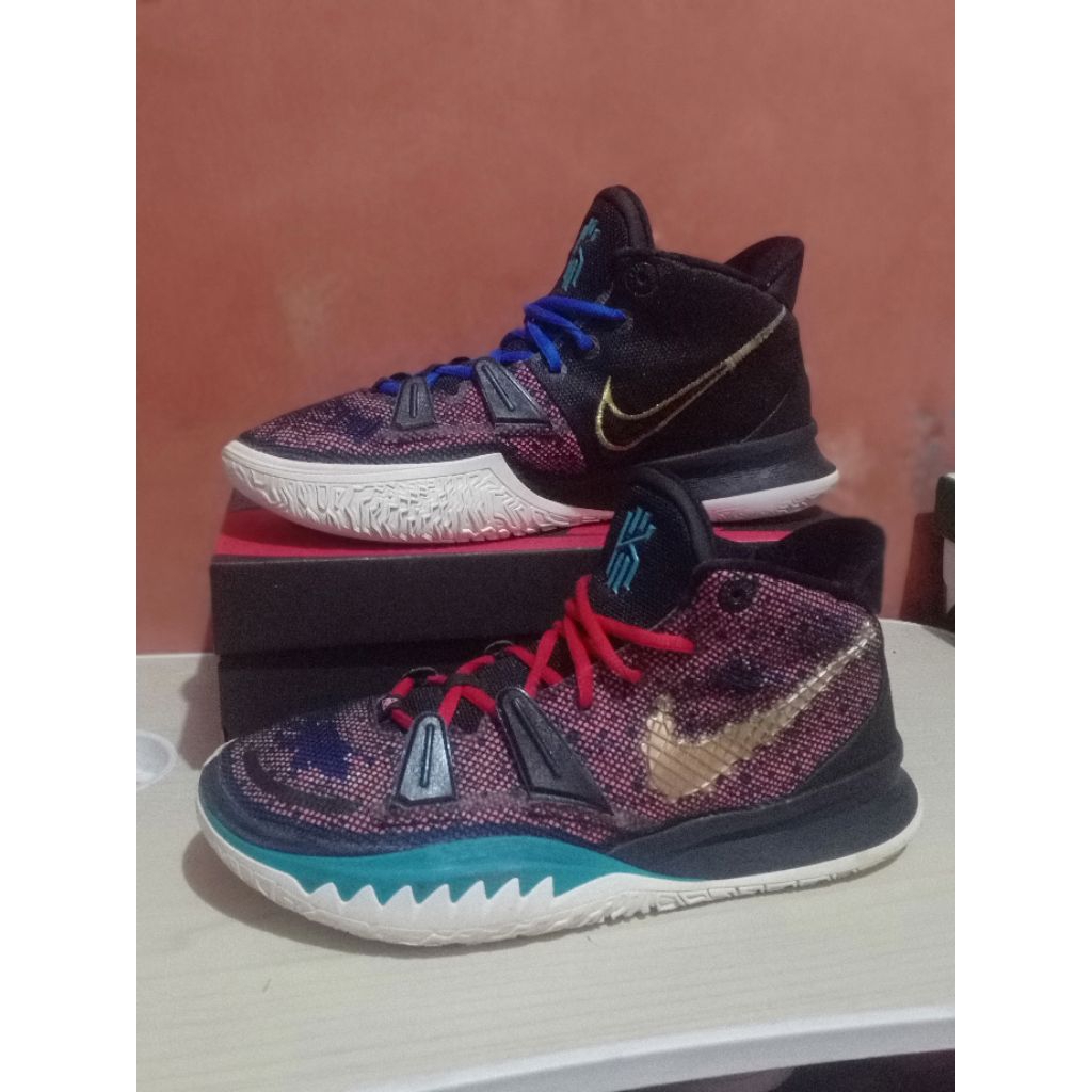 Jual sepatu basket second size 44 | Shopee Indonesia