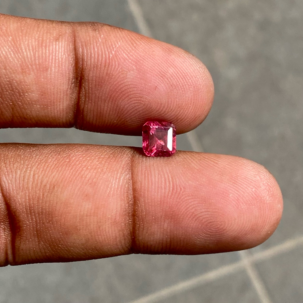 Jual Natural Rhodolite Garnet Batu Rodolite Garnet kotak dim 6x6x4 ...