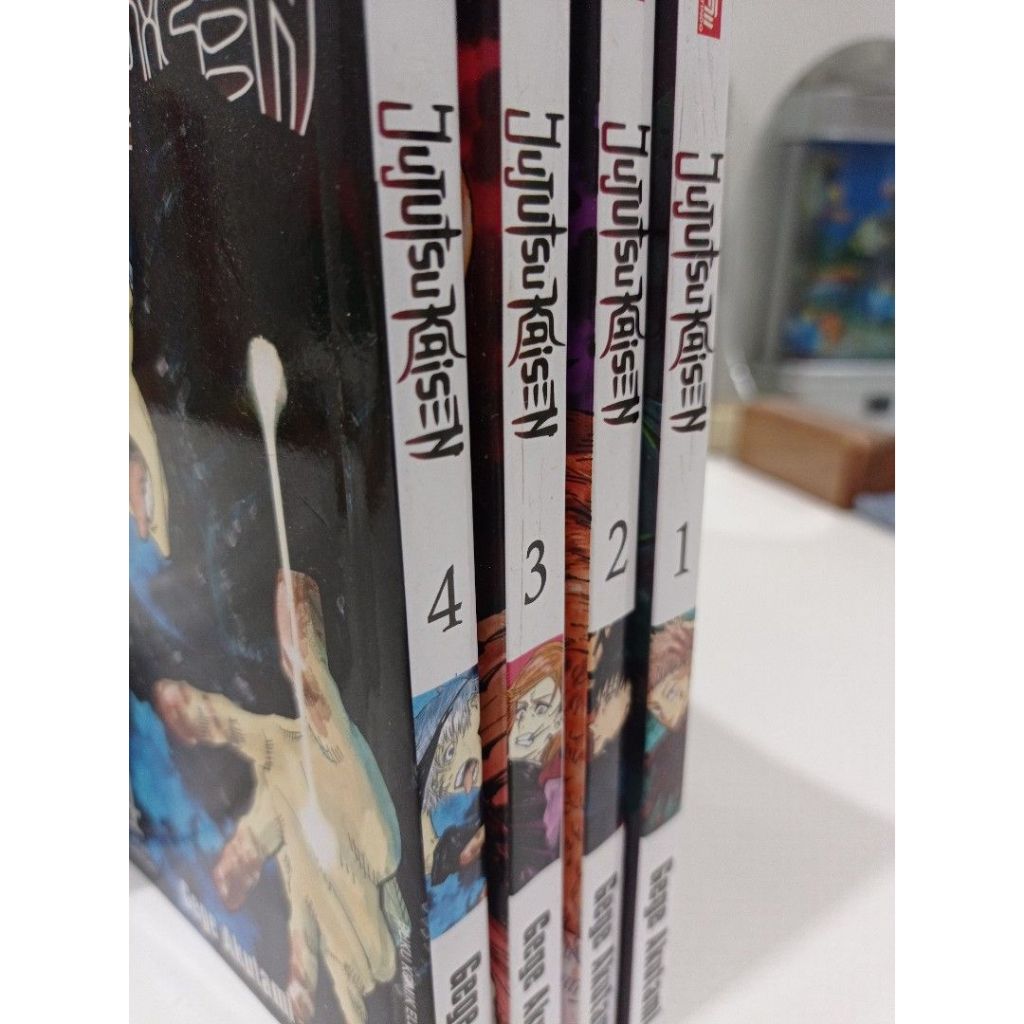 Jual PRELOVED Komik Manga Jujutsu Kaisen by Gege Akutami Vol. 1, 2, 3, 4 | Shopee Indonesia