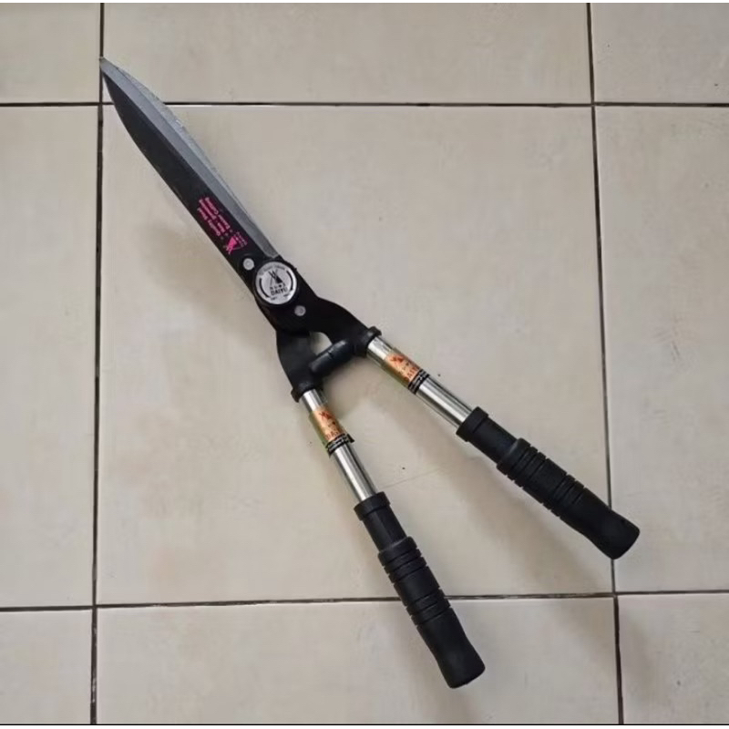 Jual Gunting rumput / gunting taman / gunting dahan ranting pohon ...