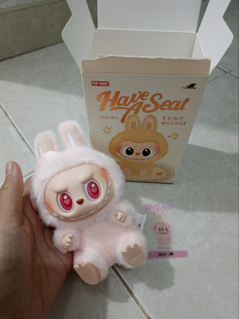 Jual LABUBU DADA HAVE A SEAT ORIGINAL POP MART | Shopee Indonesia