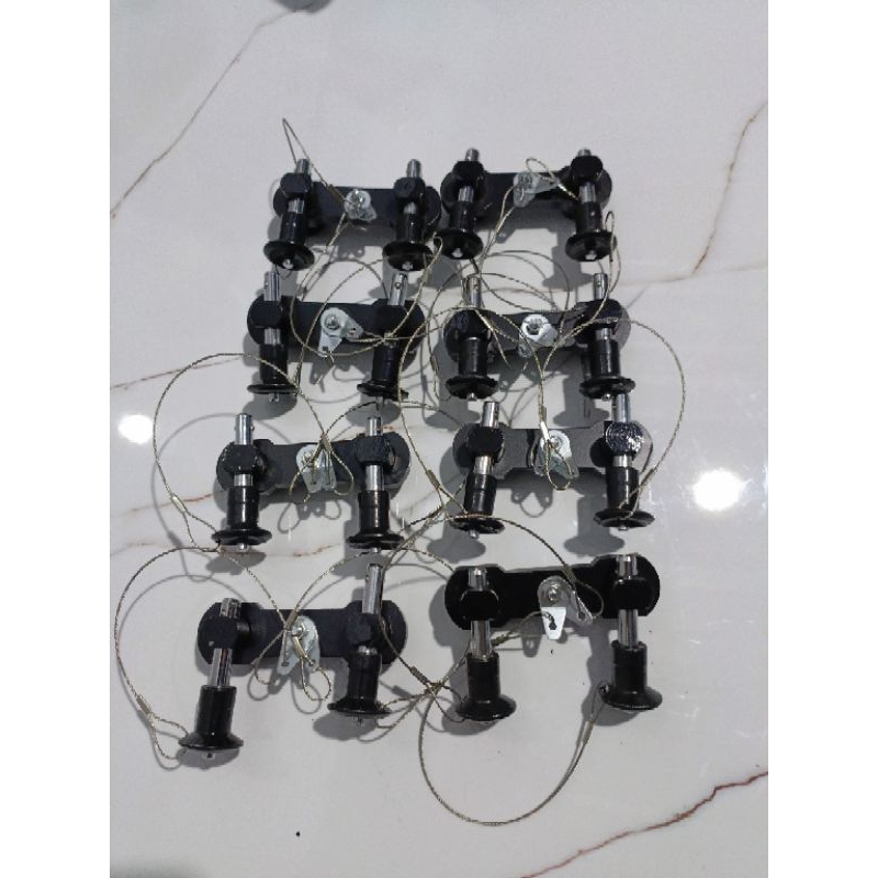 Jual Pengait breket box t24 (harga untuk 1 set) | Shopee Indonesia