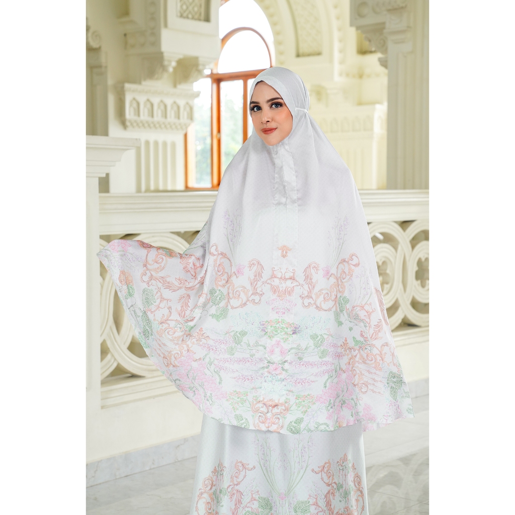 Jual The Palace Prayer Robe | Shopee Indonesia