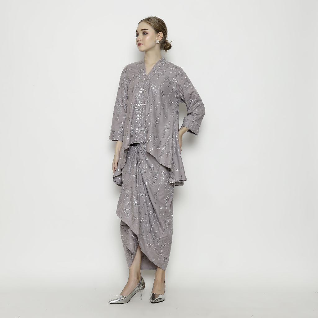 Jual Rinjanie Batik x Senorita - Setelan Raya - Blouse dan Rok - Set ...