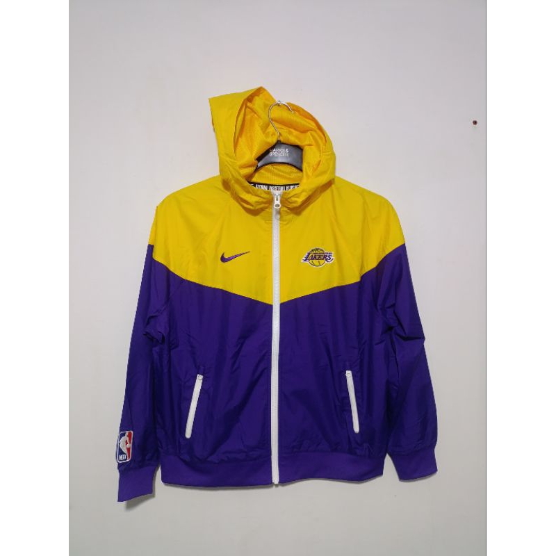 Jual jacket original nike la lakers size kecil bnwot | Shopee Indonesia
