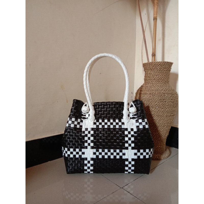 Jual Tas Jali Kancing 2 muat 4-5kg beras/gula / Tas wanita / Tas jali ...