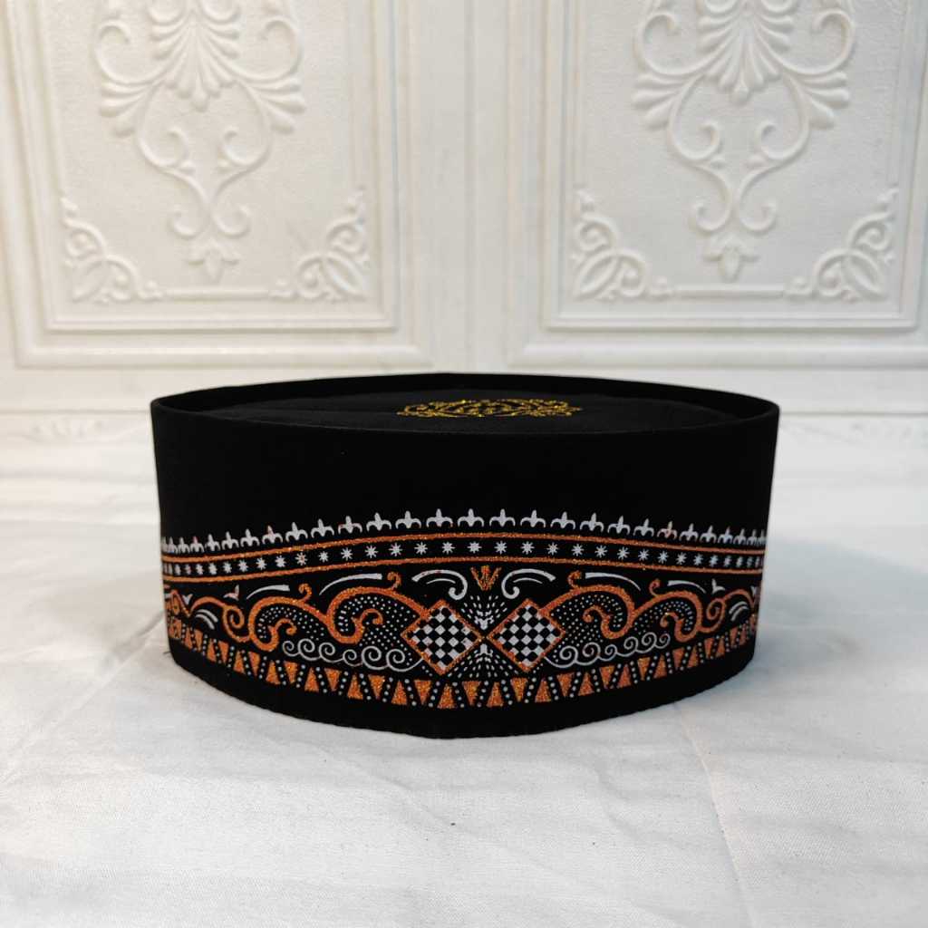 Jual Peci Songkok Kopiah Hitam Motif Batik Kuning Gold tinggi 9 Merk ...