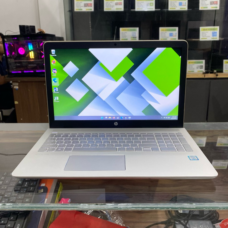 Jual Laptop Second Hp Pavilion 15 Intel i7-7500U Ram 8Gb Ssd 256 Intel ...