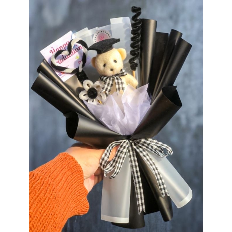 Jual Buket Wisuda Bunga Daisy Small | UK S | Buket Wisuda FREE BOX ...