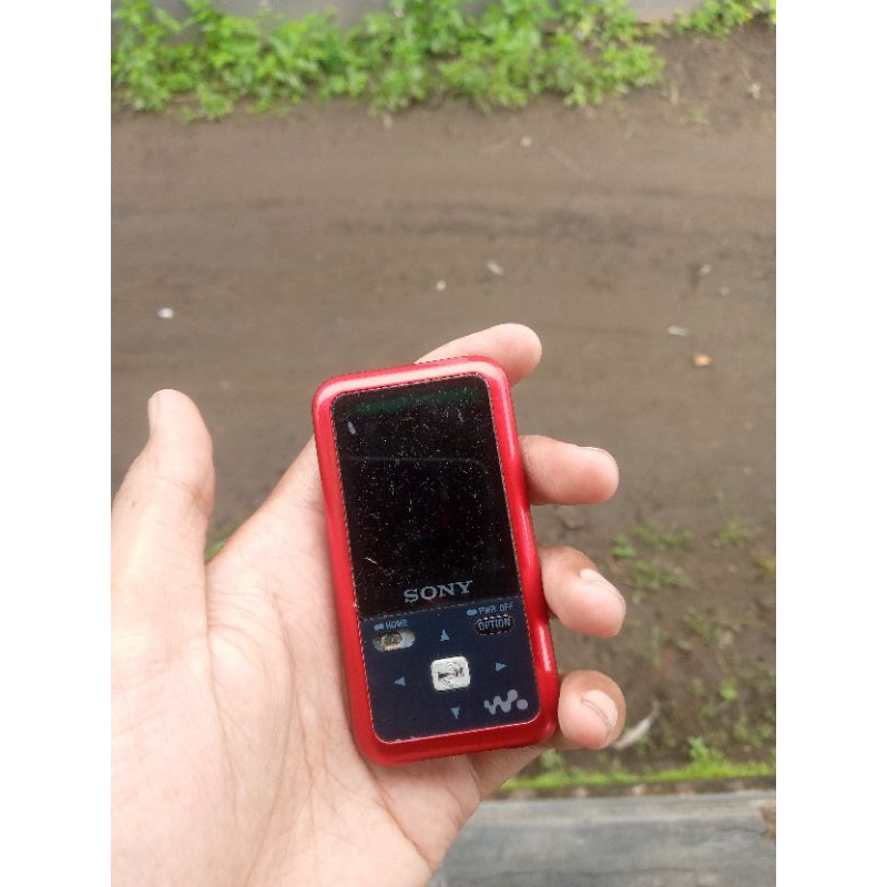 Jual Walkman plus powerbank robot | Shopee Indonesia