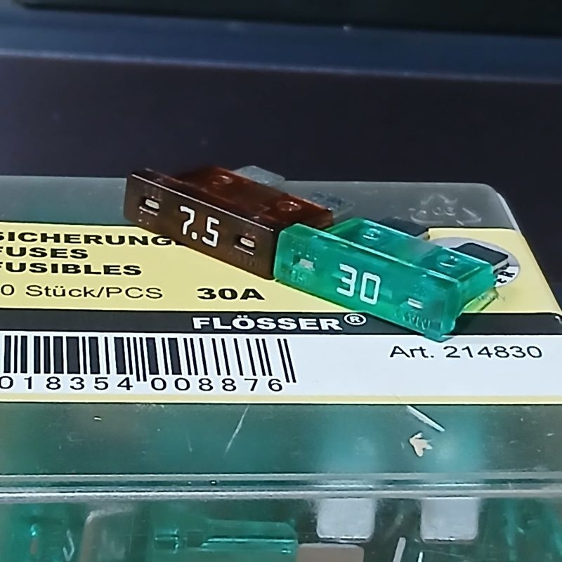Jual Sikring fuse Original sekring tancap besar dx | Shopee Indonesia