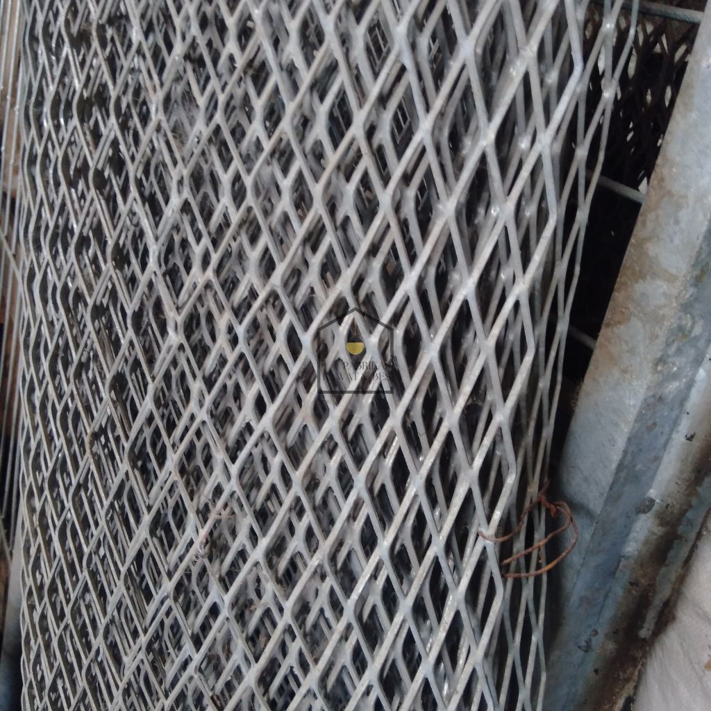 Jual Jaring Baja Expanded Metal Mesh Lubang Diamond Anyam Plat Besi ...