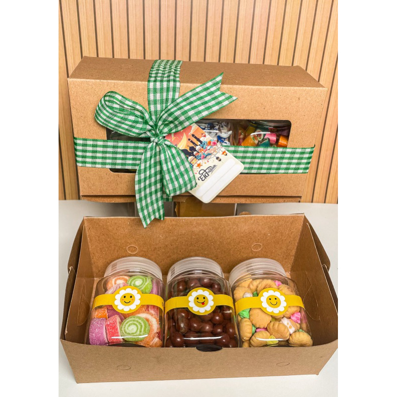 Jual HAMPERS COKLAT SNACK GIFT BOX KADO LEBARAN WISUDA ULANG TAHUN LUCU ...