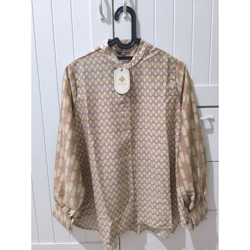 Jual HEAVEN LIGHTS - Lea Blouse | Shopee Indonesia