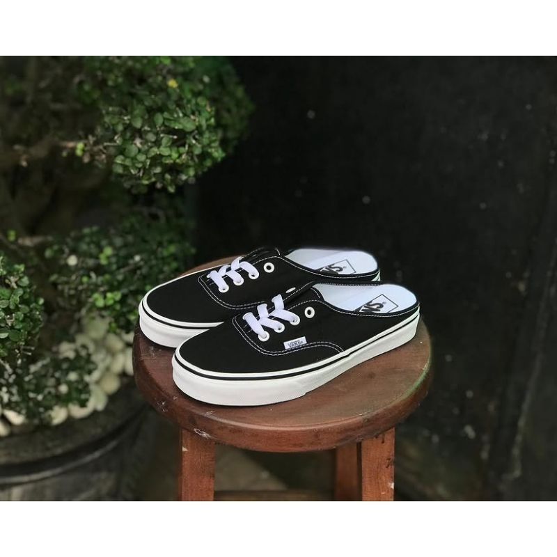 Jual Vans Authentic Mule Black White BNWT ORIGINAL RESMI PT NAVYA | Shopee Indonesia