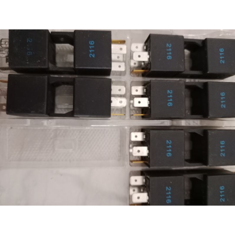 Jual relay 4 pin hella/relay hella 12v 30A | Shopee Indonesia