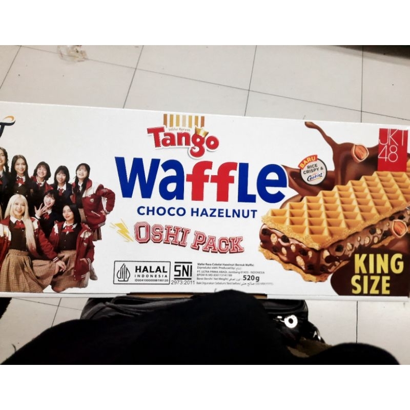 Jual TANGO Waffle King Size Edisi JKT48 520Gr | Shopee Indonesia