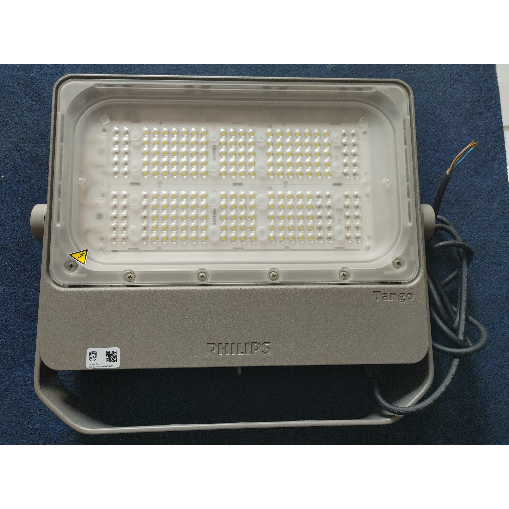 Jual Philips Lampu Tembak Tango G4 BVP432 LED204/NW 150W | Shopee Indonesia