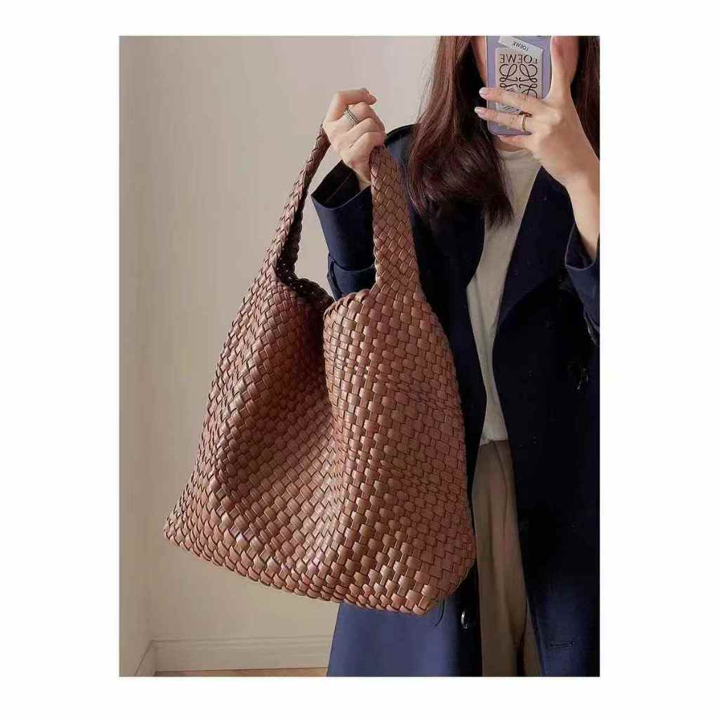 Jual Tas Anyaman Handwoven CARA Large Hobo Bag | Shopee Indonesia