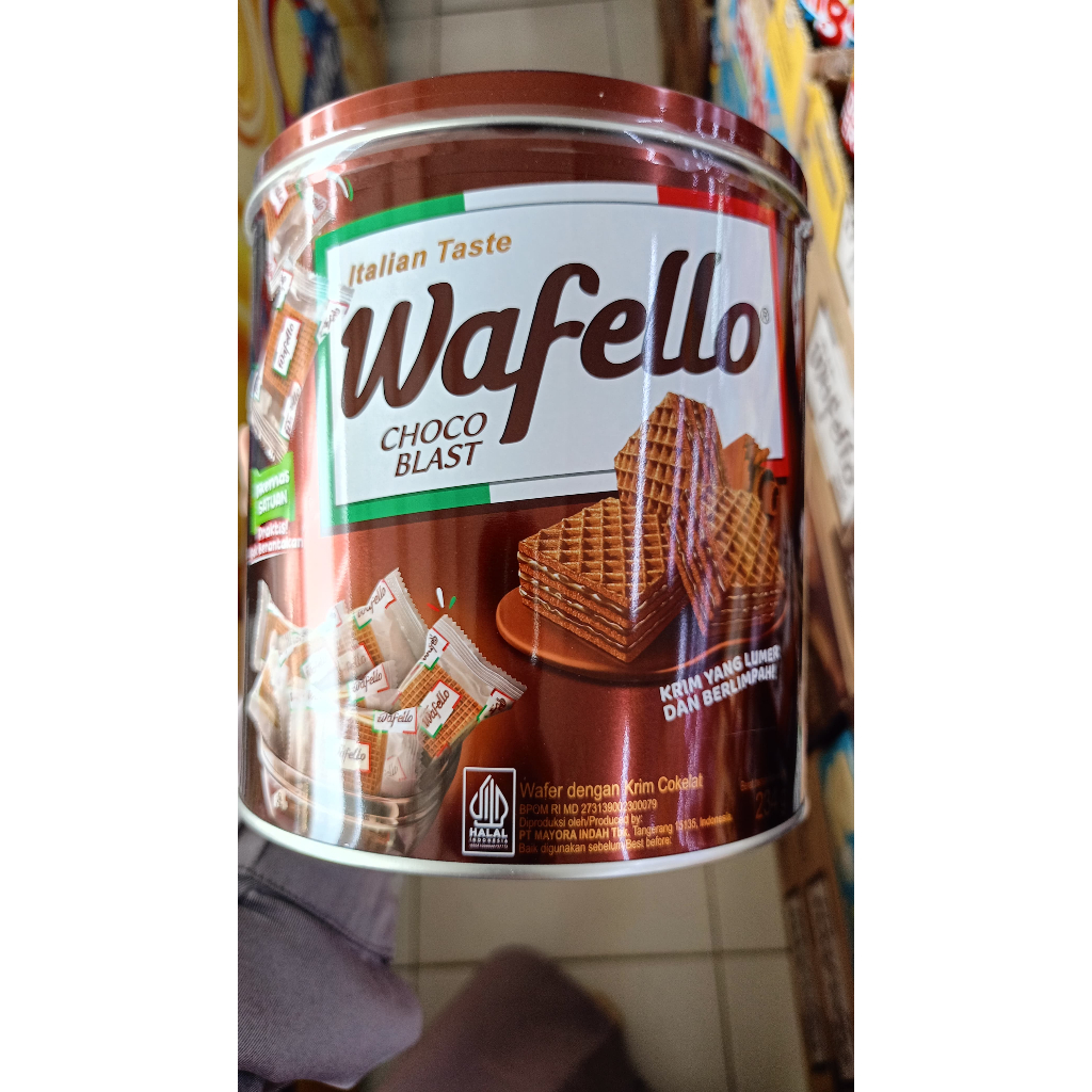 Jual Roma Wafello Choco Blast 234 gram/Wafer Coklat Kaleng | Shopee ...