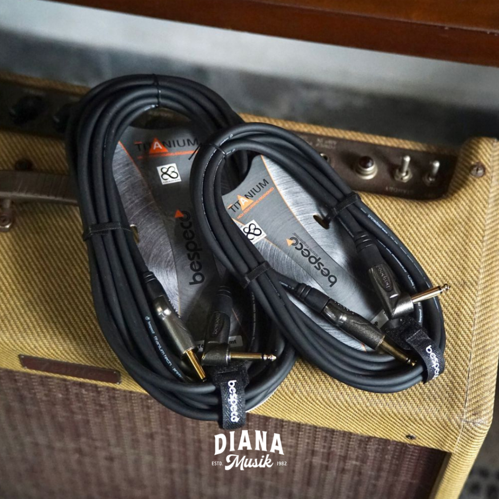 Jual Kabel Instrument / Kabel Jack Bespeco Straight to Angle TT300P ...