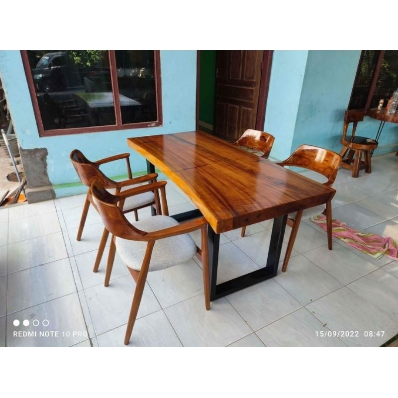 Jual Meja makan kayu trembesi meja super tebal tanpa sambungan kursi kayu jati | Shopee Indonesia