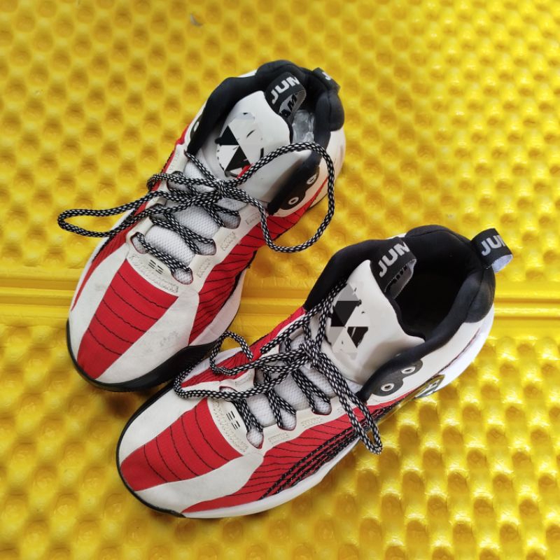 Jual Sepatu Basket Second | Shopee Indonesia
