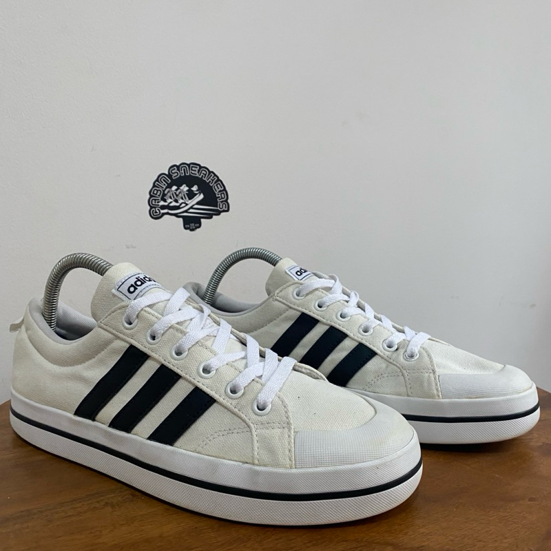 Jual Adidas Neo Bravada White | Shopee Indonesia