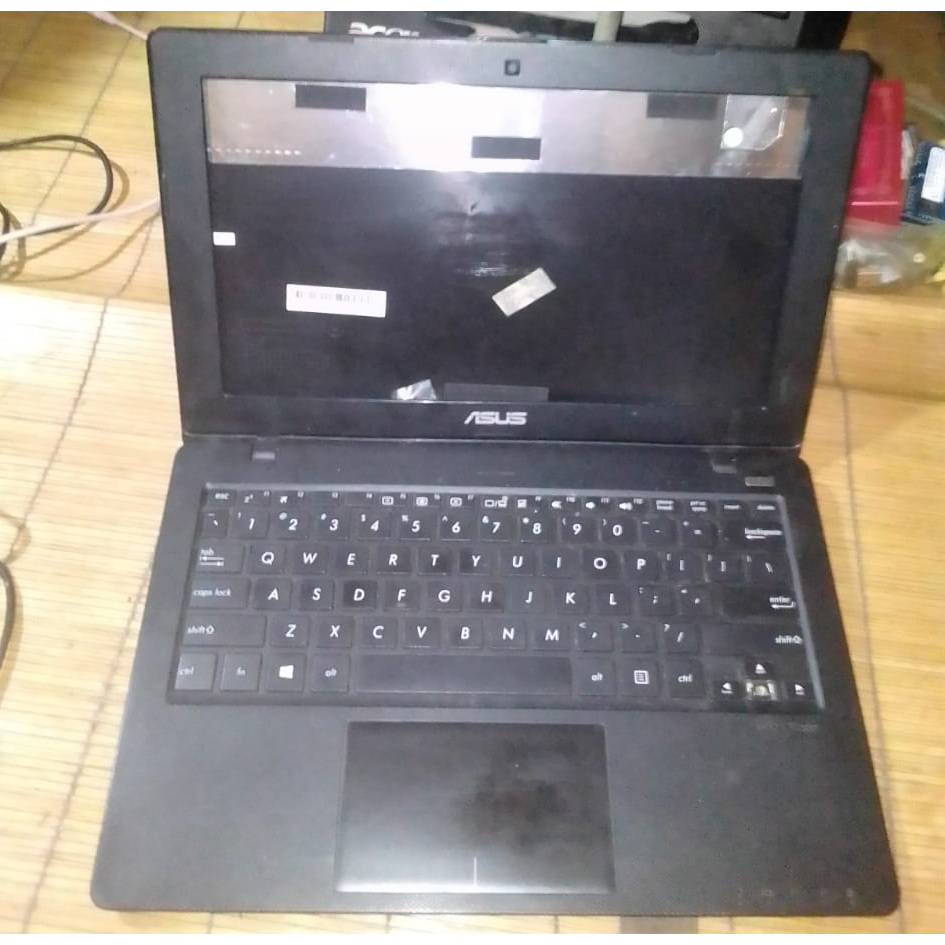 Jual Casing Notebook Asus X200M X200Ma Mulus | Shopee Indonesia