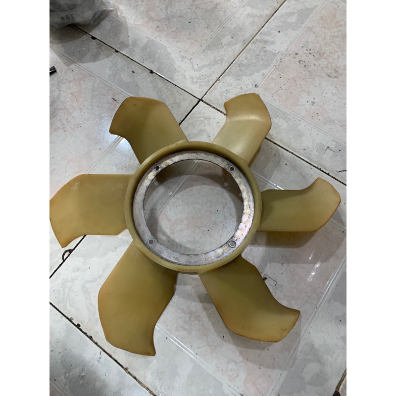 Jual kipas radiator triton pajero sport strada 4D56 ORIGINAL COPOTAN ...