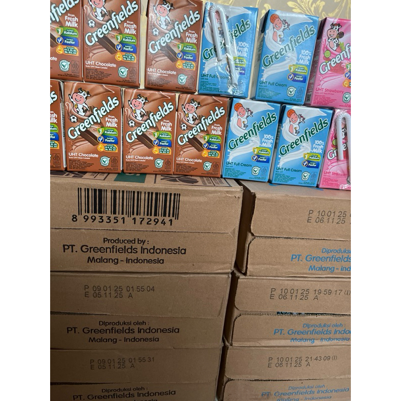 Jual Susu Greenfields UHT Milk 105ml full cream strawberry chocolate Exp 2026 | Shopee Indonesia