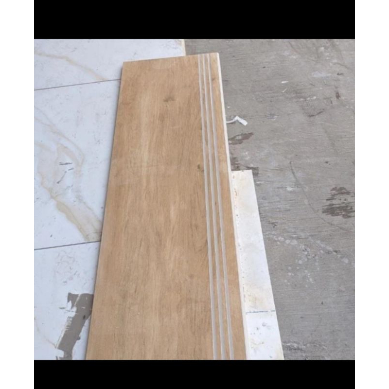 Jual granit kramik anak tangga motip kayu size 30x90,20x90 stepnosing ...