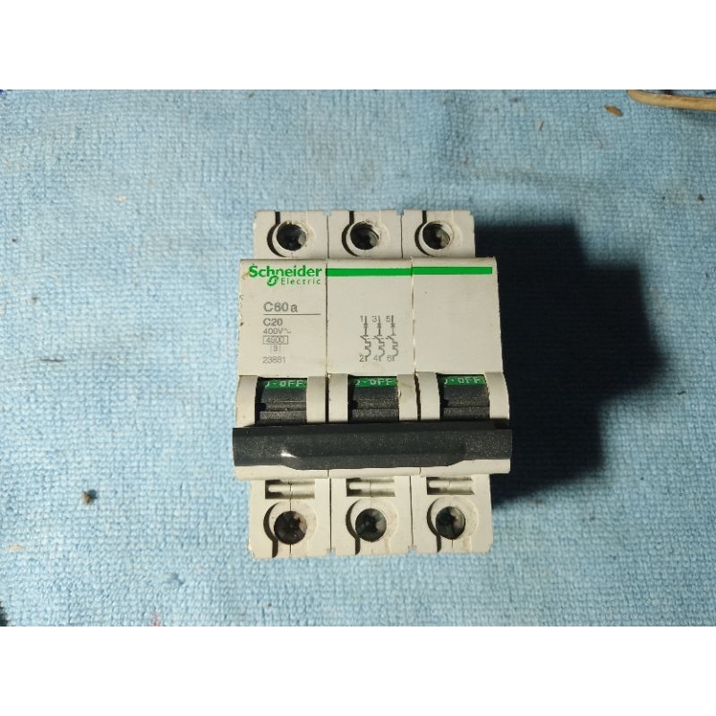 Jual MCB 3 Phase Schneider C60a C20 / Schneider / MCB / 3 phase MCB ...