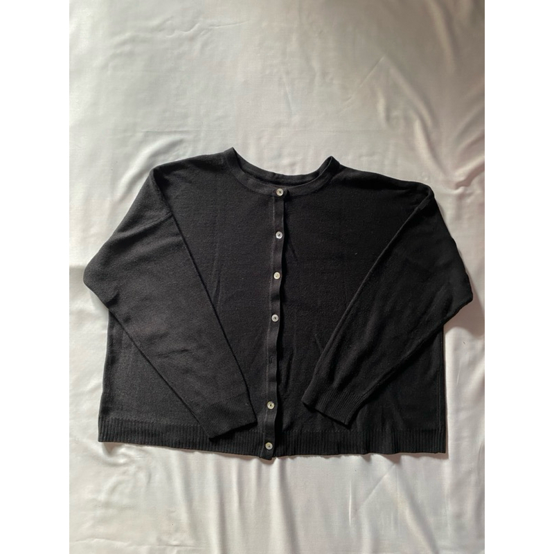 Jual OUTER CARDIGAN HITAM KNIT | Shopee Indonesia