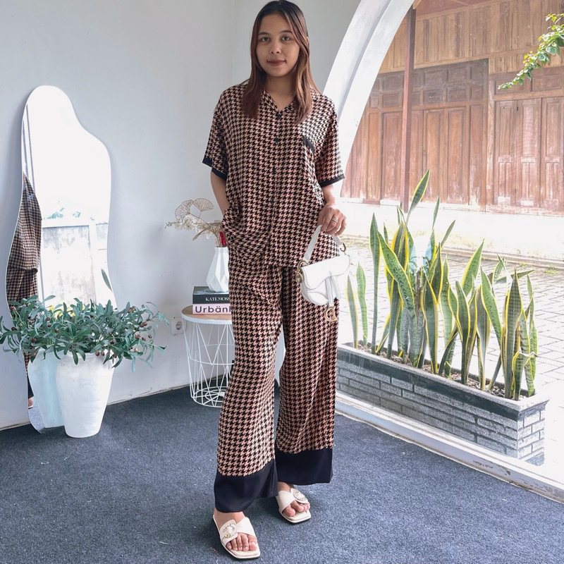 Jual Piyama Oneset Rayon Kekinian Setelan Wanita Baju Pendek Celana Panjang Set Rayon Adem Busui ...